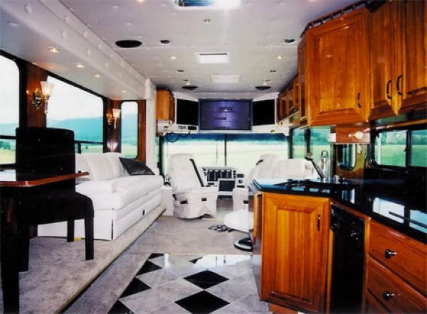 Terra Wind – дом на колесах, который умеет плавать - Блог Joy Automatic